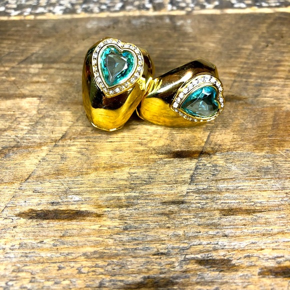 Nina Ricci | Jewelry | Nina Ricci Statement Clips Gold Tone Gorgeous ...